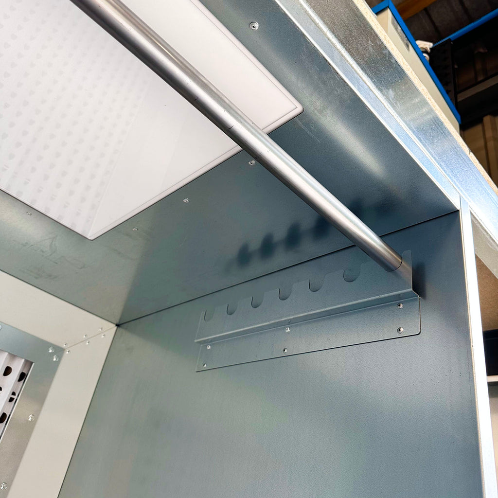 Spray Booth with Turntable for Industrial Use