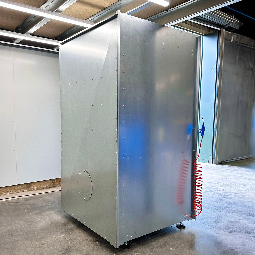 Spray Booth with Turntable for Industrial Use