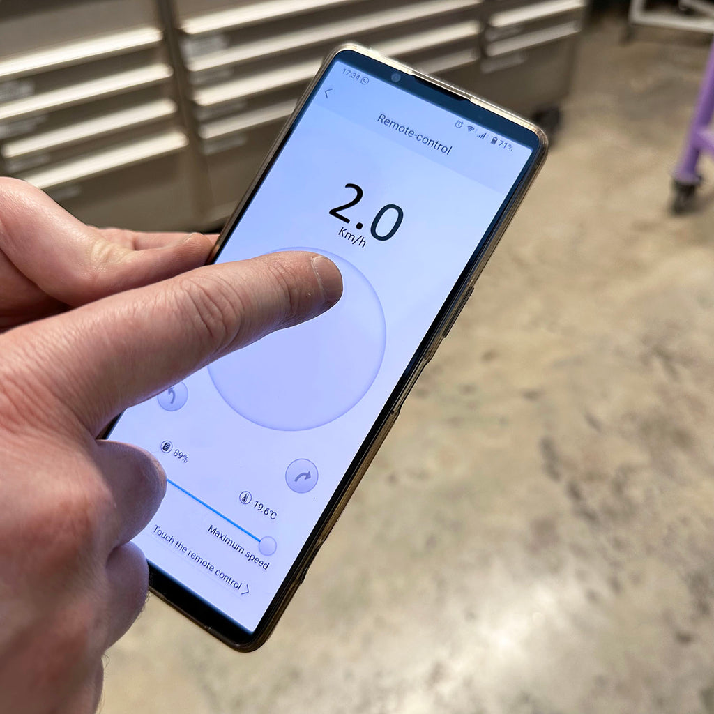 Automated Guided Vehicle AGVs for Industrial Use - Moovva