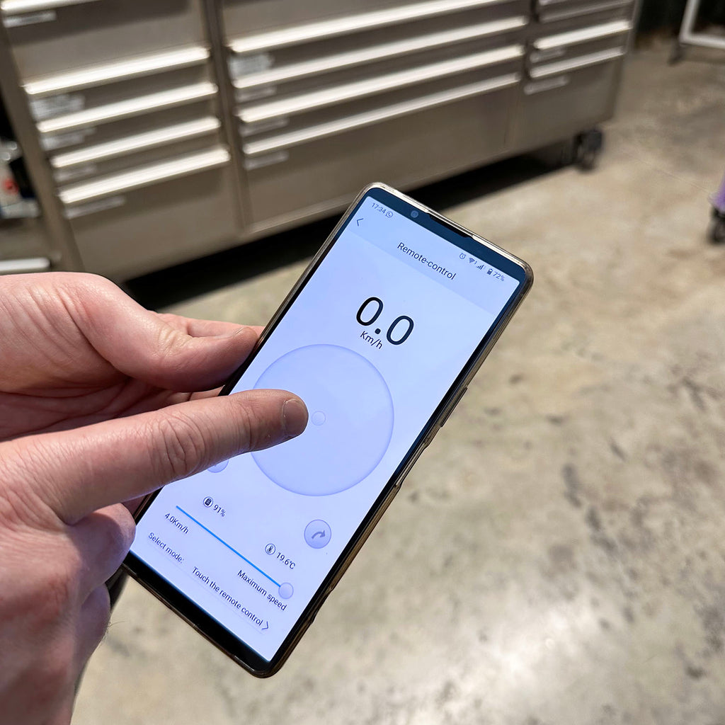 Automated Guided Vehicle AGVs for Industrial Use - Moovva