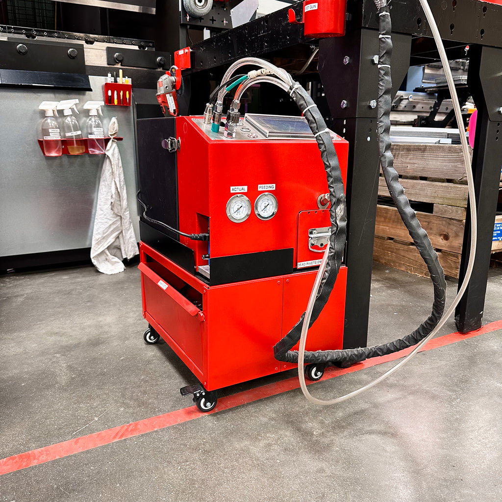 Automatic Rivet Feeder Machines from RivetMaxx - UK